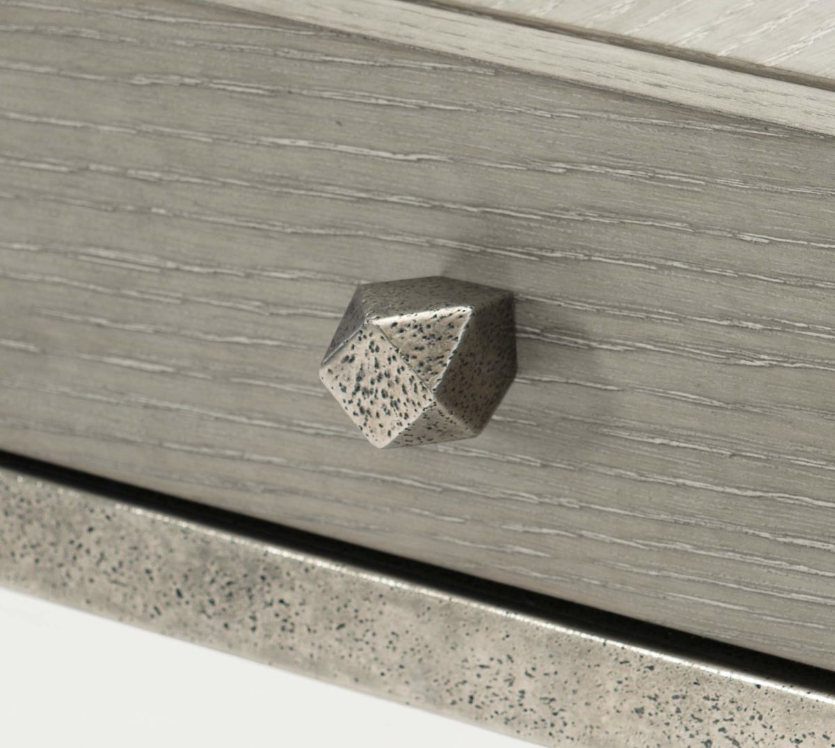 Linea End Table | SR Interiors